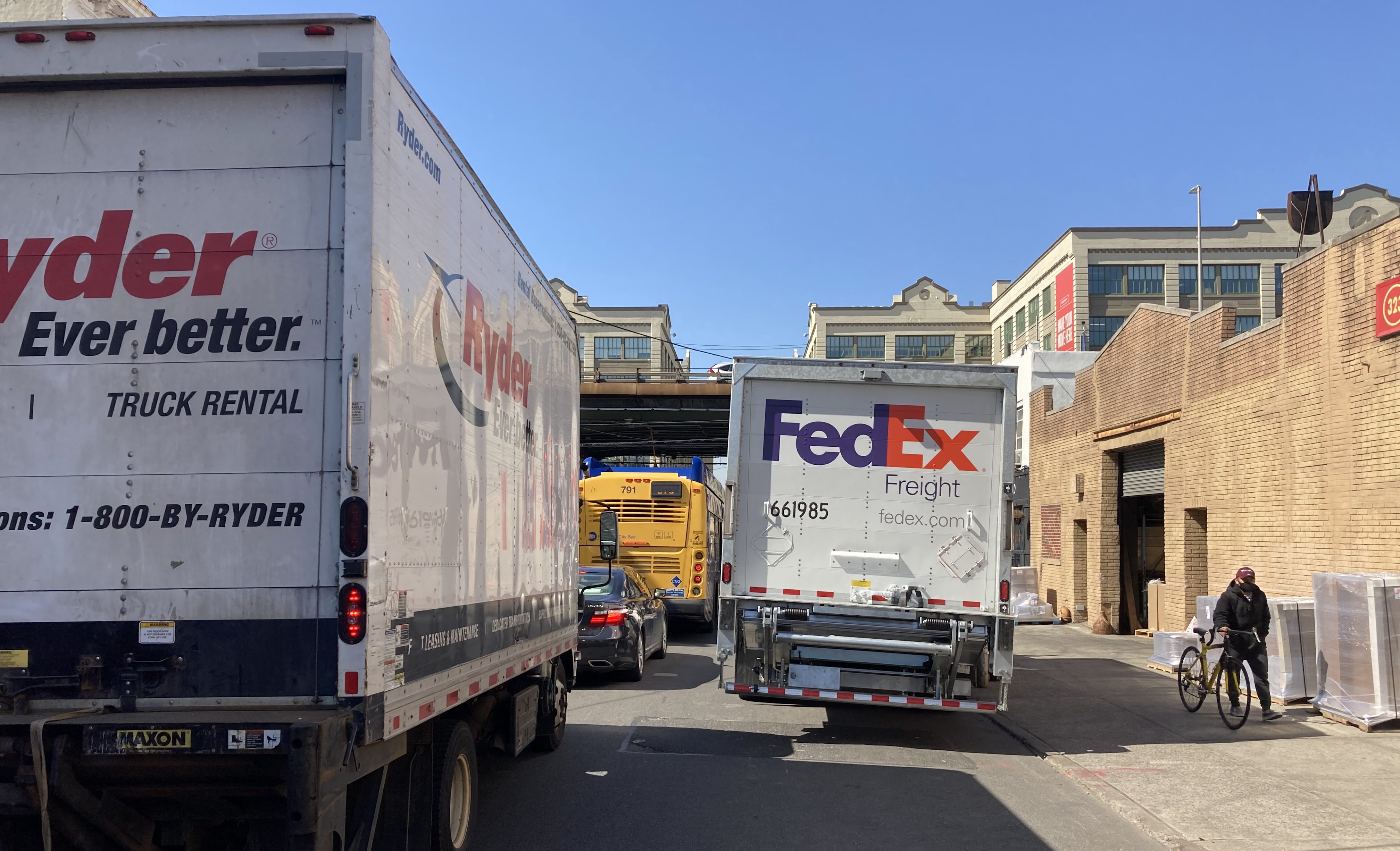 Opinion: Clean Trucks Will Save Lives — If Gov. Hochul Stays the Course ...
